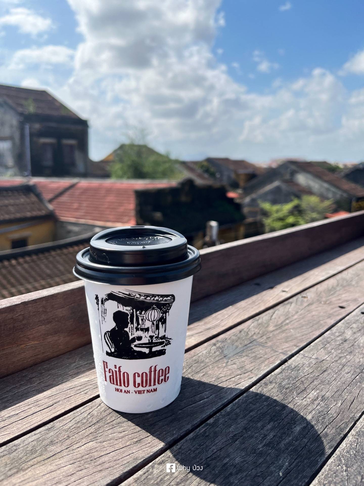 Hot latte ร้าน Faifo Coffee