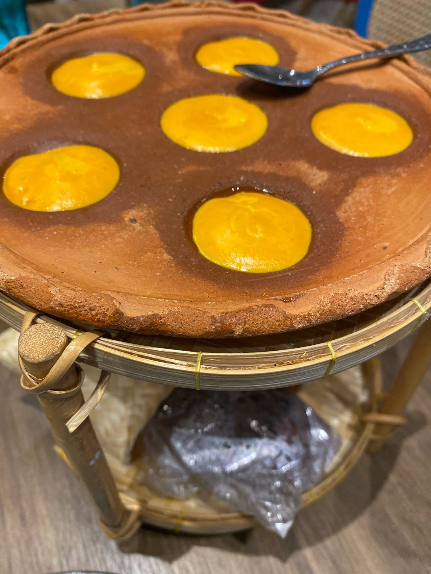 อ่องปูนา ร้าน Zaab Eli (แซ่บอีลี่) ไอคอนสยาม