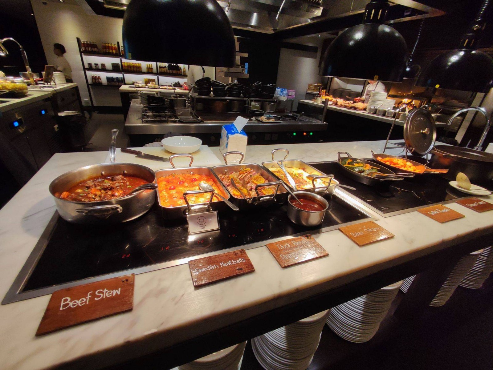 รูป Goji Kitchen + Bar Bangkok Marriott Marquis Queen’s Park