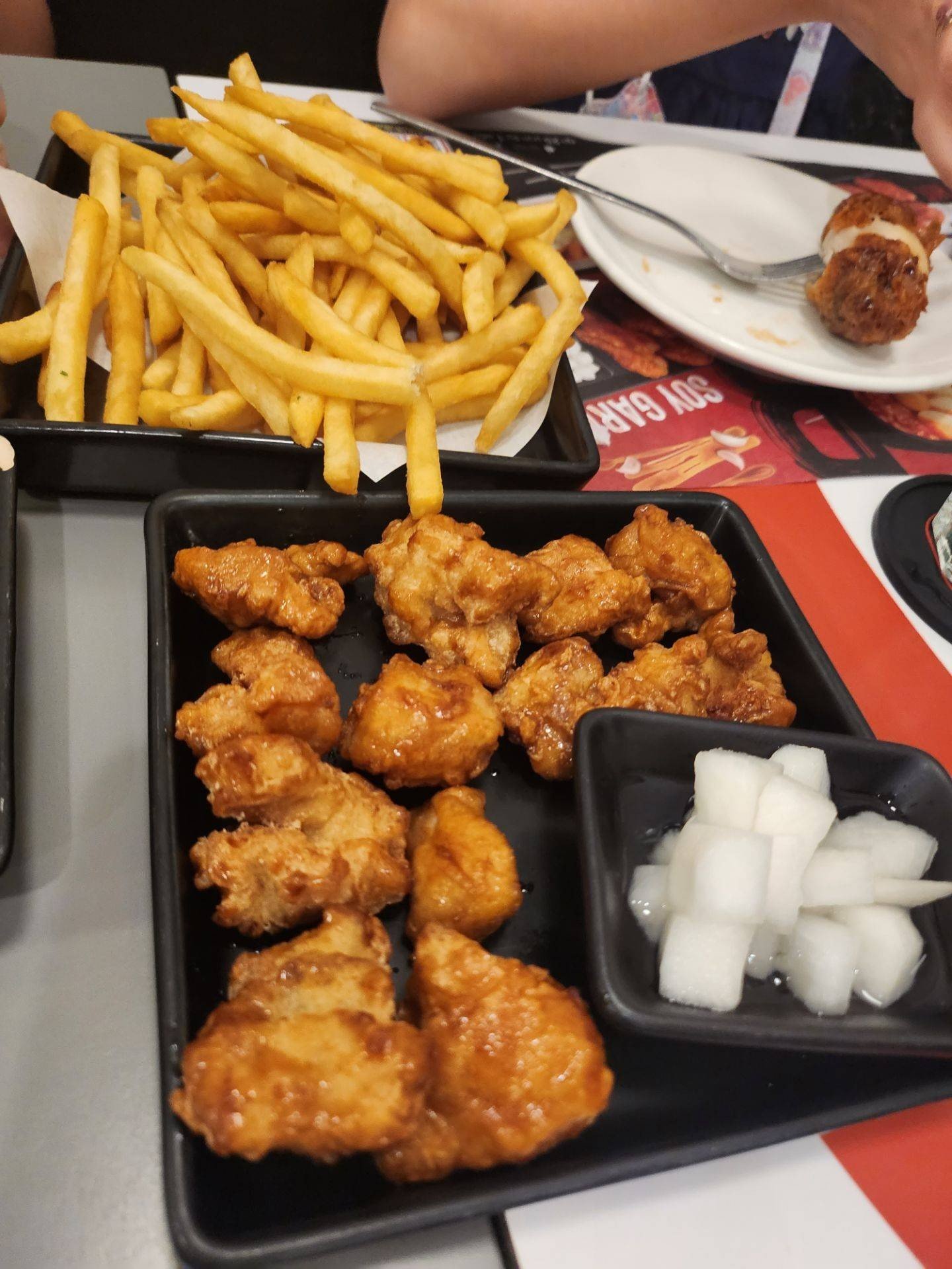 รูป Bonchon Korean Fried Chicken ซีคอน บางแค