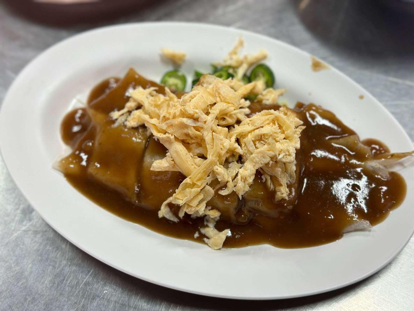 รูป หมูกรอบนายไซ ประชาชื่น