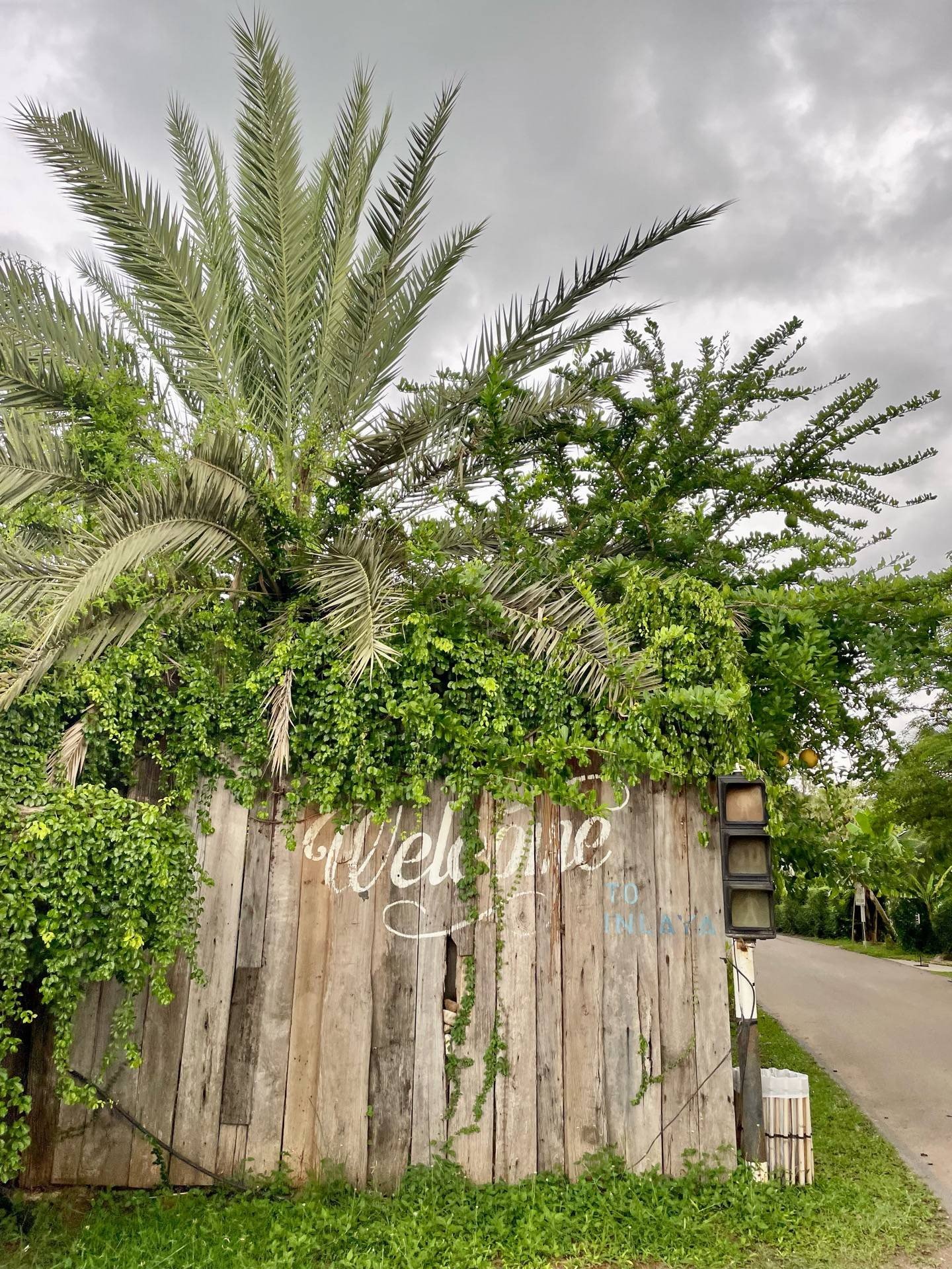 🌊 Inlaya @Ratchaburi ร้าน Inlaya Bar and Grill