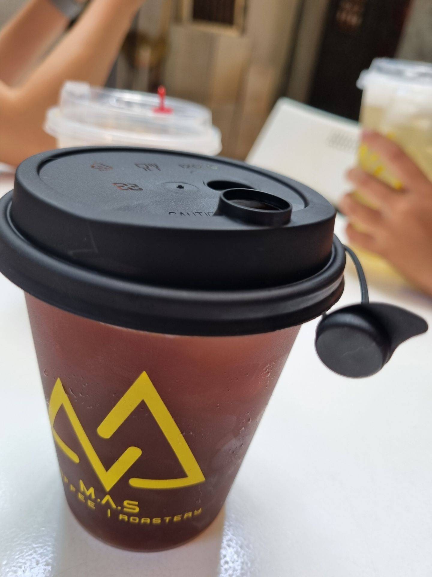 อเมริกาโน่เย็น ร้าน MAS Coffee&Roastery