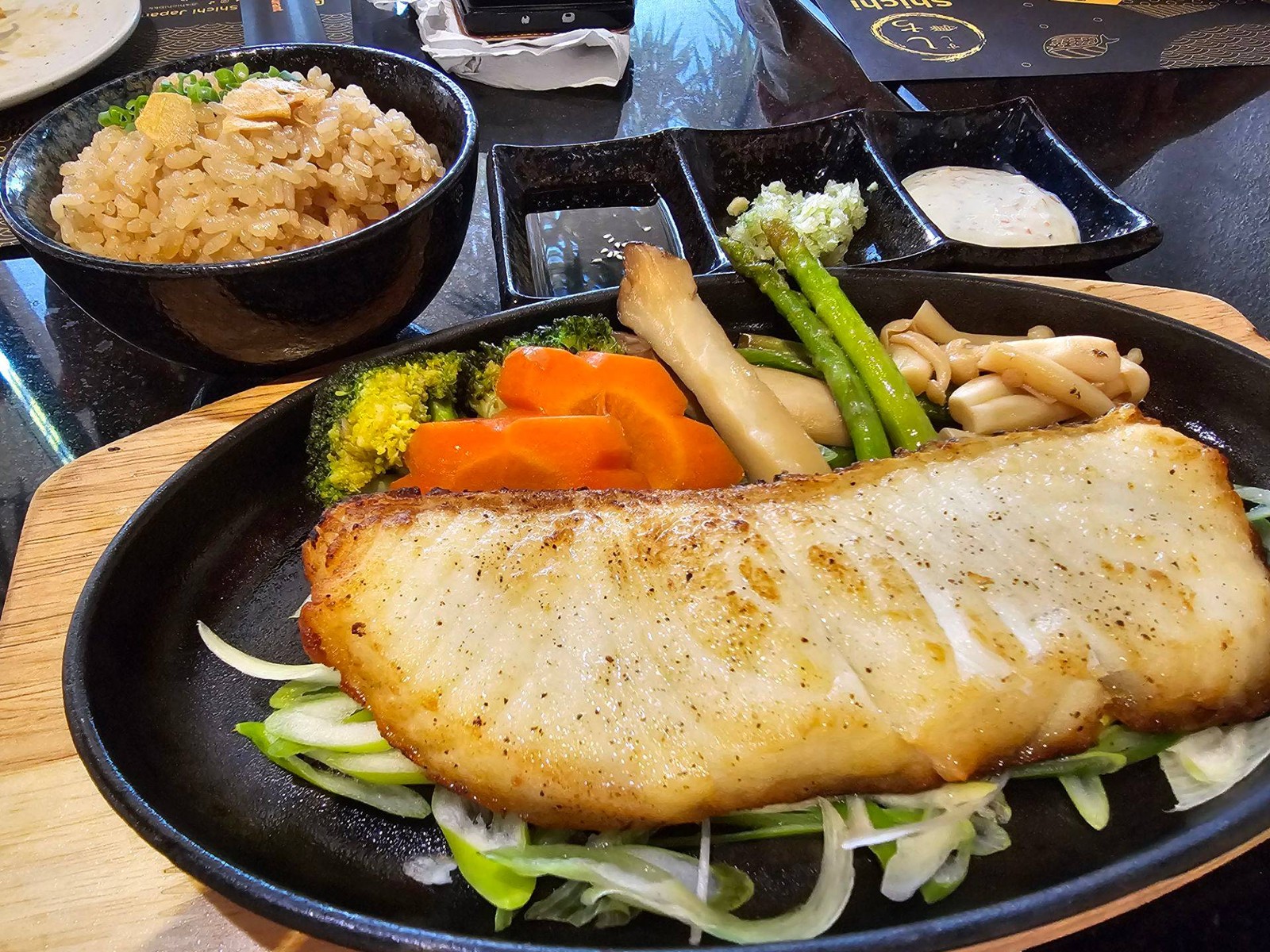 Snow Fish Steak สเต็กปลาหิมะ ร้าน Shichi Japanese Restaurant ราชพฤกษ์