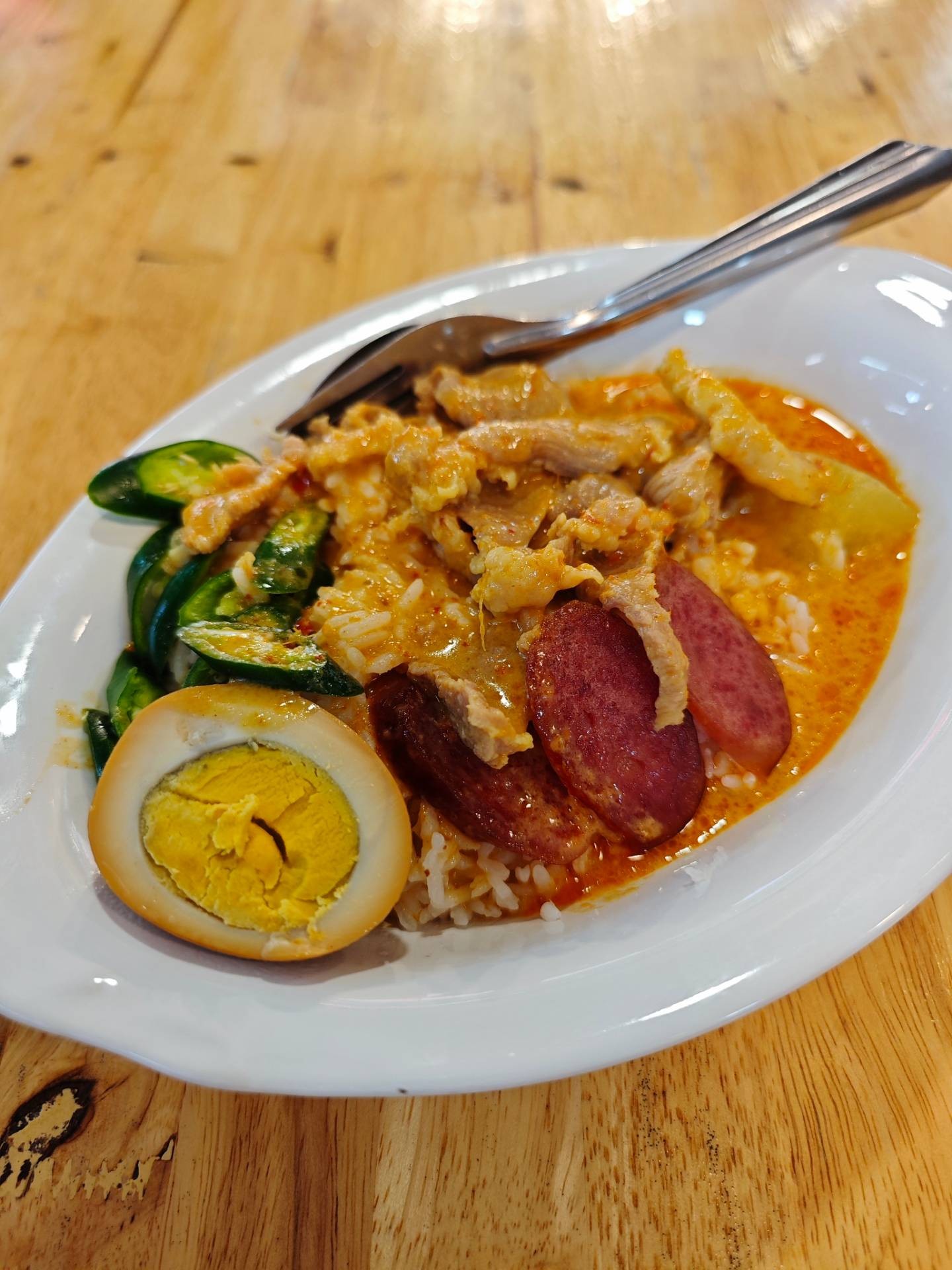 รูป ลูกชิ้นปลา ศรีวรา (ต่อยอด) ต้มยำโบราณ เย็นตาโฟ