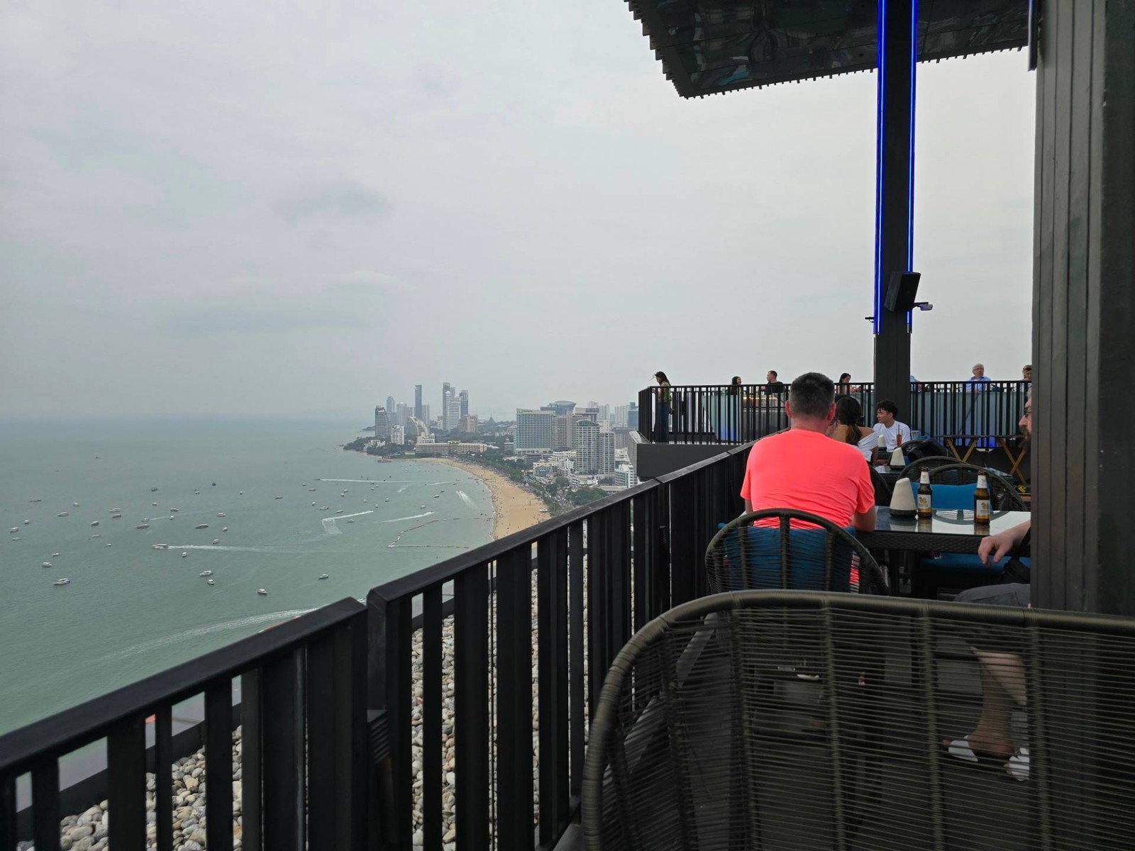รูป Horizon Rooftop Restaurant & Bar, Hilton Pattaya