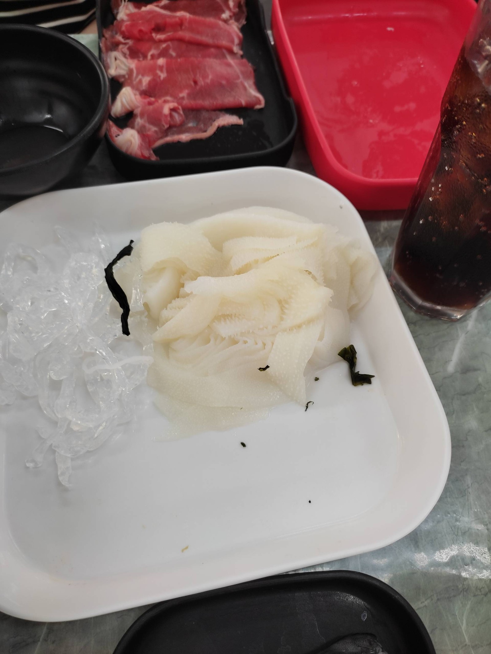 ผ้าขี้ริ้ว ร้าน Dome Suki จิน โถง กัว สุกี้หม้อไฟโบราณ