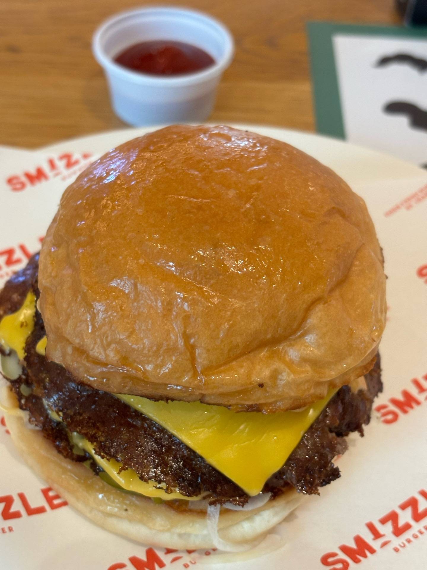 รูป Smizzle Burger Central Embassy