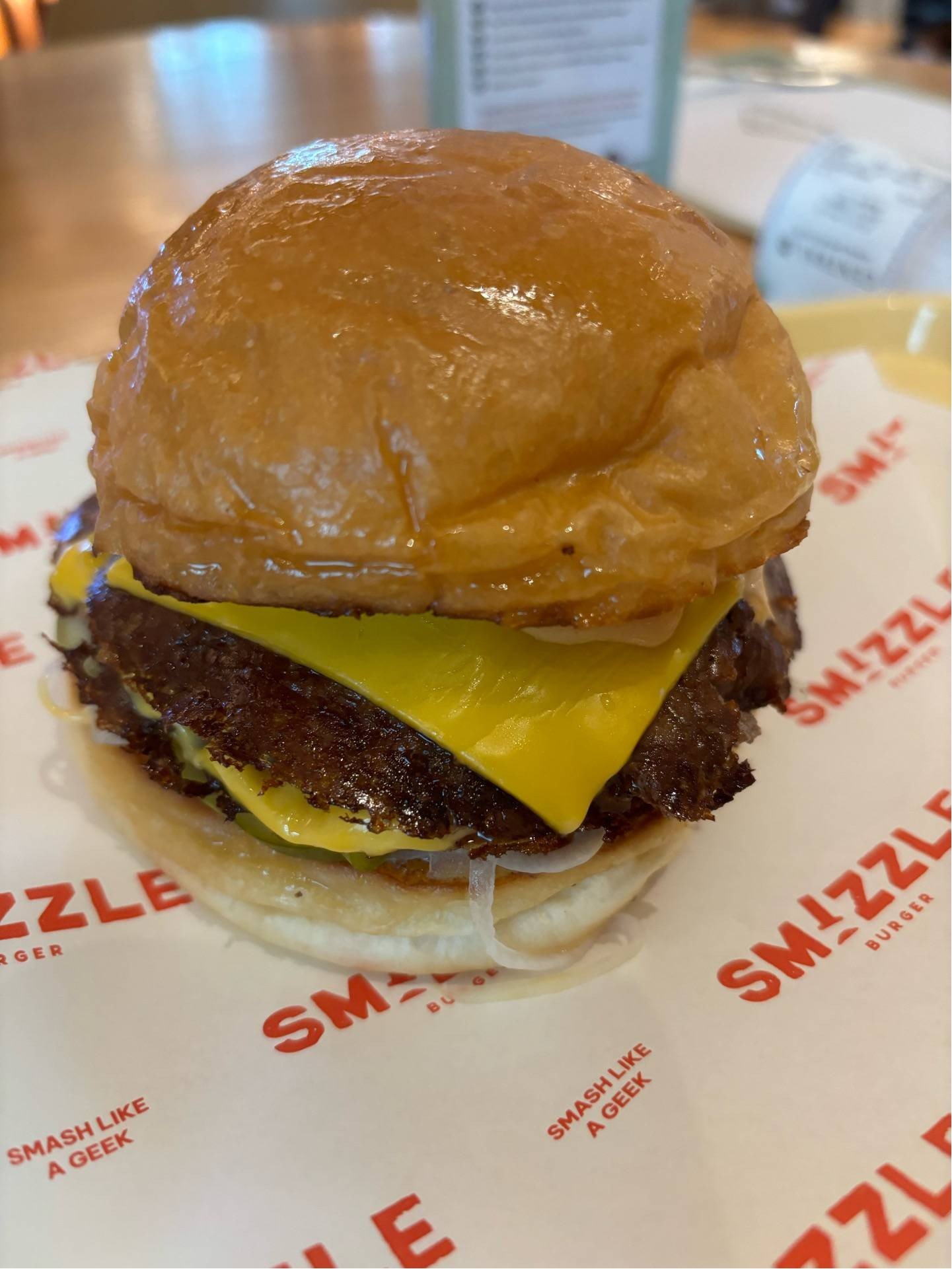 รูป Smizzle Burger Central Embassy