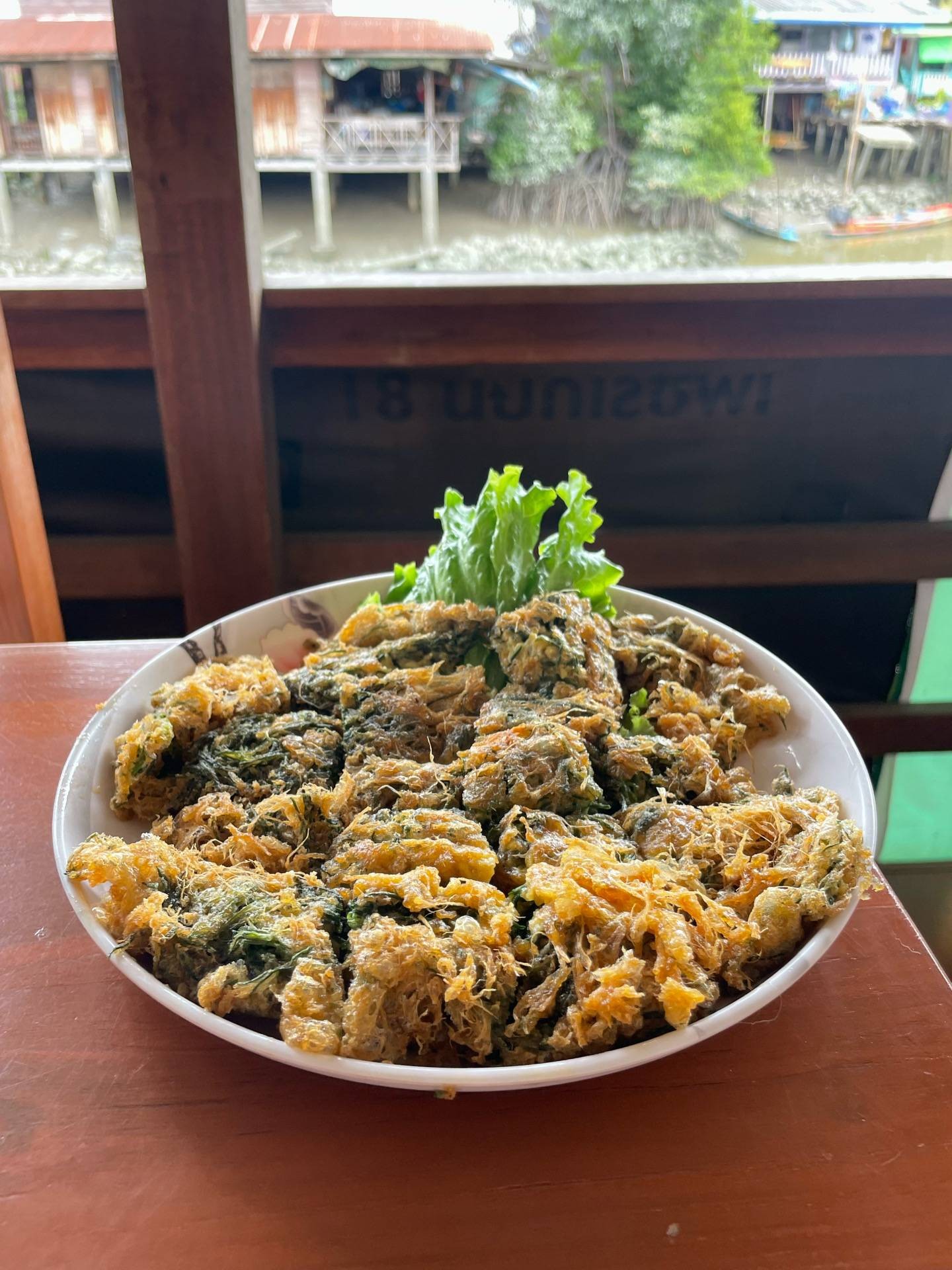 น้ำพริกกะปิ ไข่เจียวชะคราม ร้าน แดงซีฟู๊ด คลองโคน