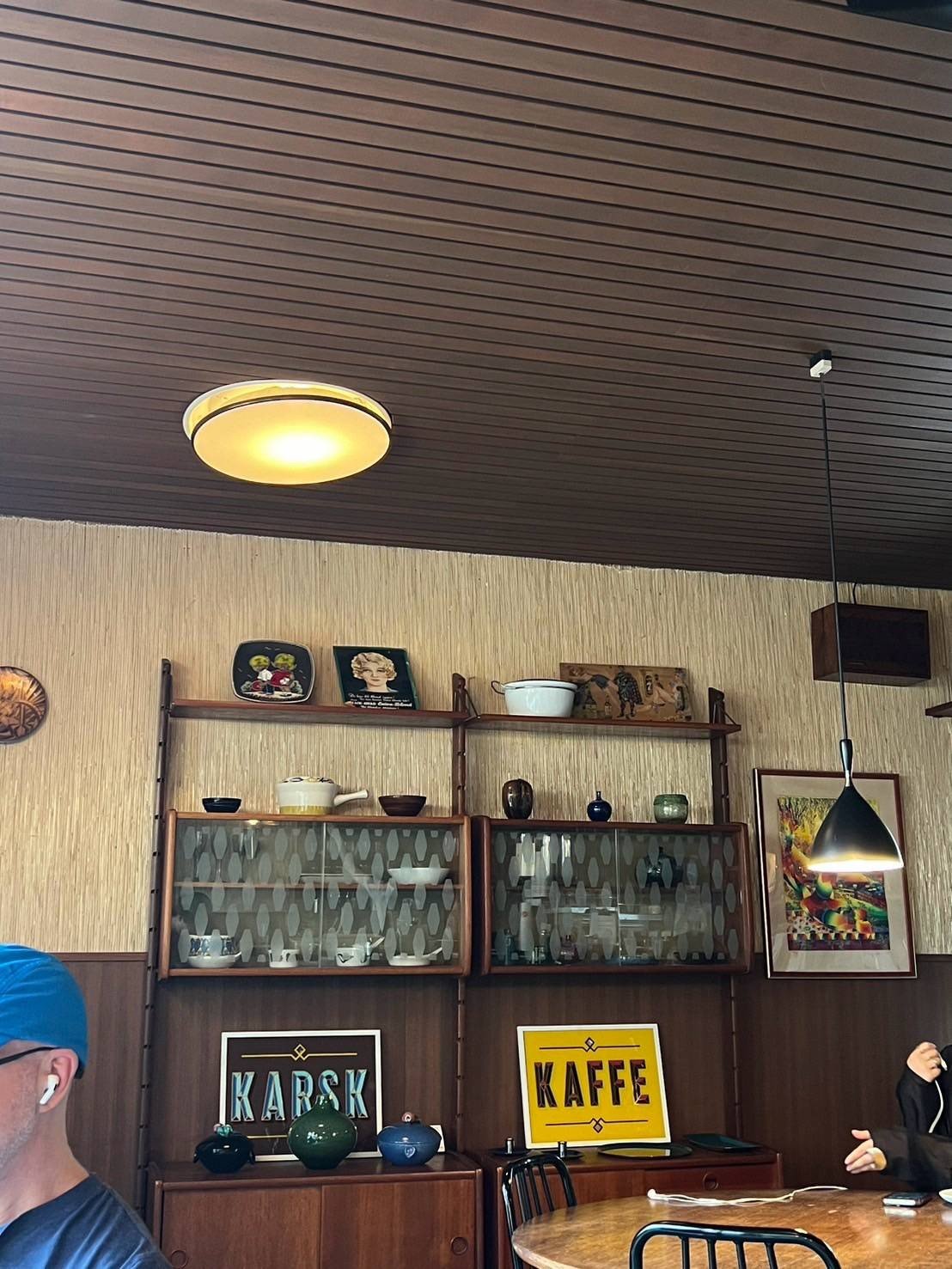 รูป Fuglen Tokyo