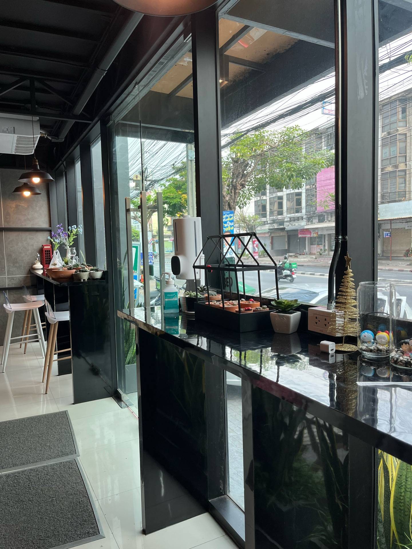 รูป ARA Coffee ลาซาล 52