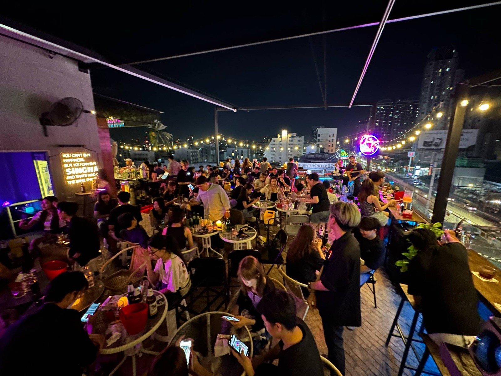 รูป Unique Bar Ratchada