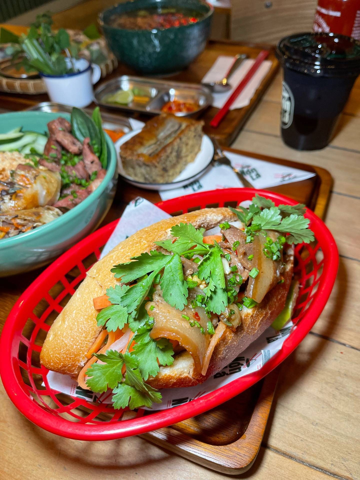 รูป non la bkk the common saladeng