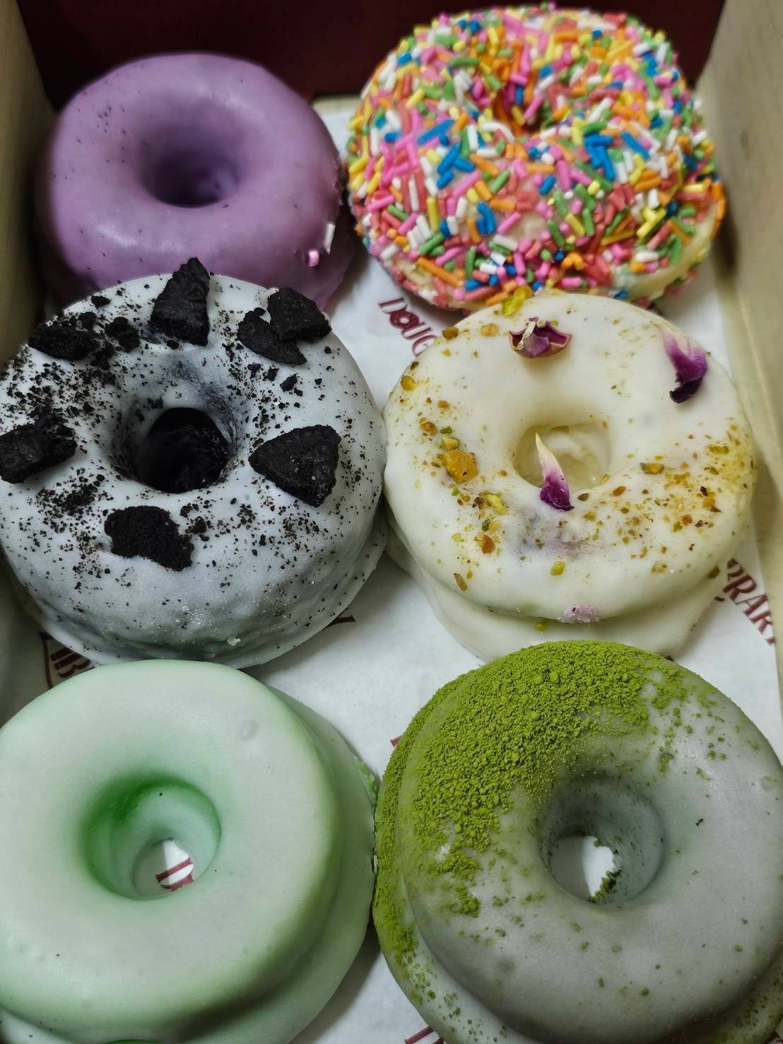 รูป Doughnut Library - Sukhumvit 77