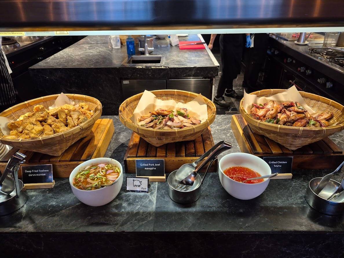 รูป Praya Kitchen Bangkok Marriott Hotel สุรวงศ์