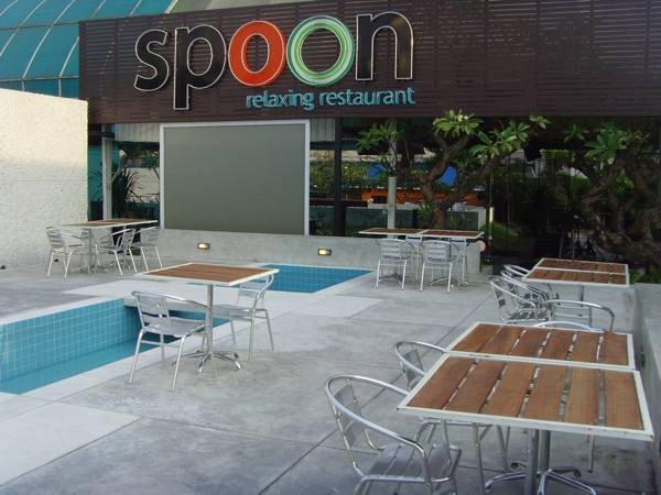 รีวิว Spoon - บรรยากาศสบาย ใจกลางเมือง