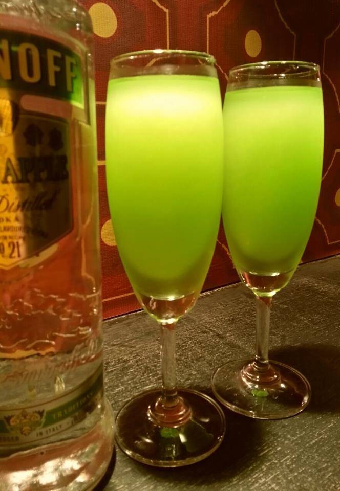 รีวิว Bee Gin - ต้องแวะมาลอง และจะชอบ