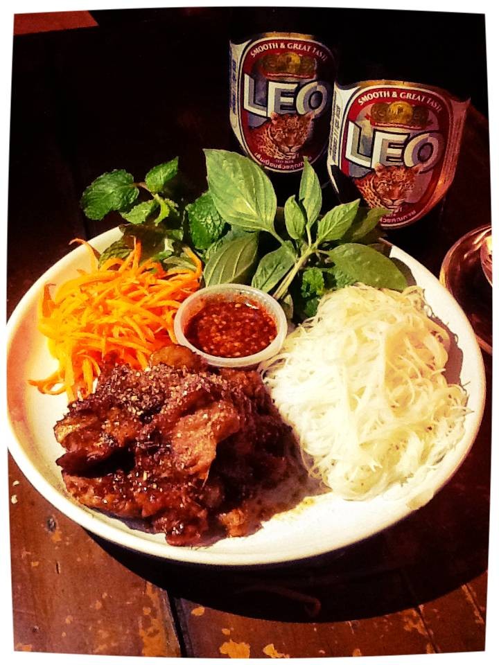 รีวิว Alek Barg - อาหารอร่อย บรรยากาศดี ราคาไม่แพงครับ