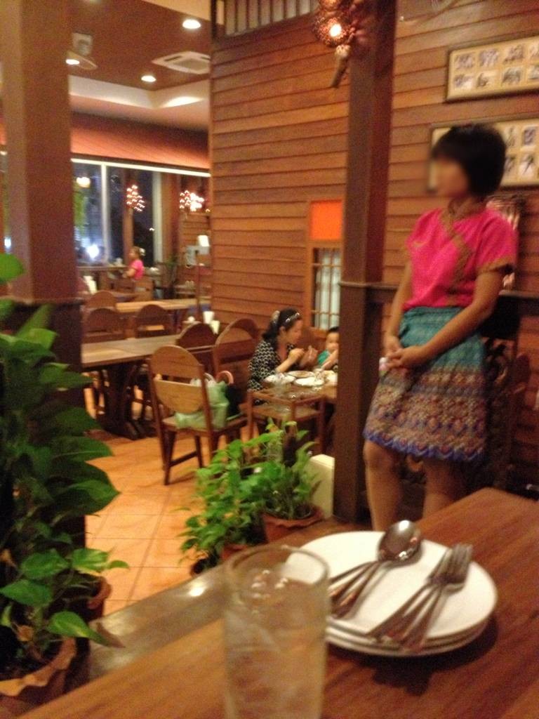 รีวิว Ruan Mae Lui - อาหารใต้ รสชาติใช้ได้ บรรยากาศสบายๆโบราณๆดี