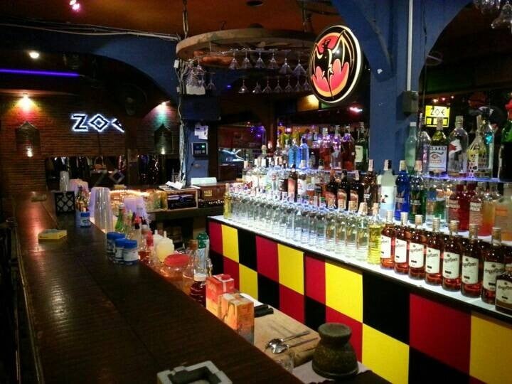 รีวิว Zoe In Yellow Cocktail Bar + Restaurant - I love zoey it's the ...