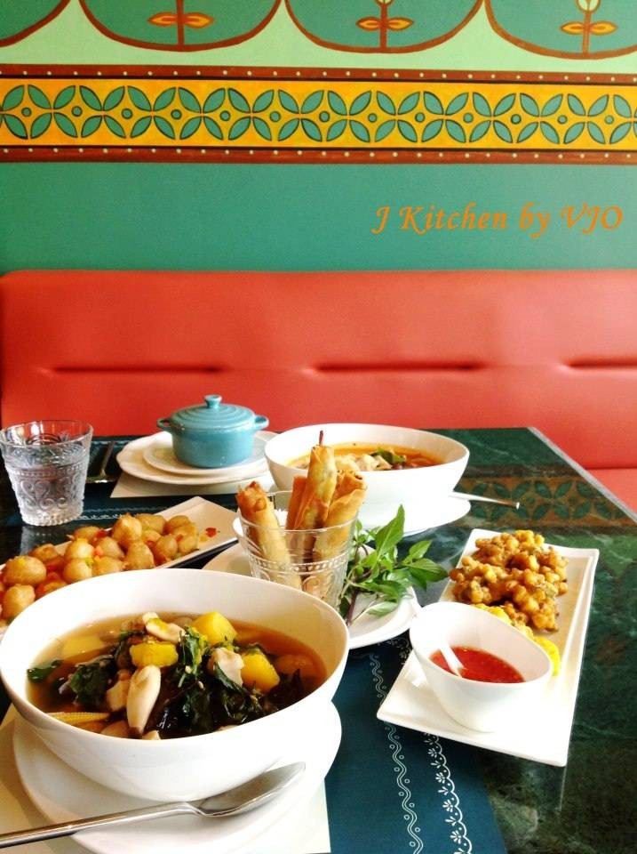 รีวิว J Kitchen - ร้านอาหารมังสวิรัตในบรรยากาศแบบไม่ธรรมดา