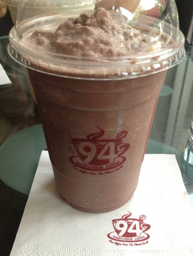 รีวิว 94 Coffee ลาดพร้าว 120 - ร้านกาแฟนั่งชิว