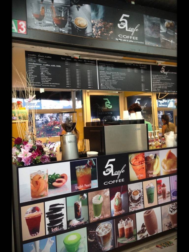 รีวิว ML5cafe & coffee ละลายทรัพย์ - อร่อยอร่อย - Wongnai