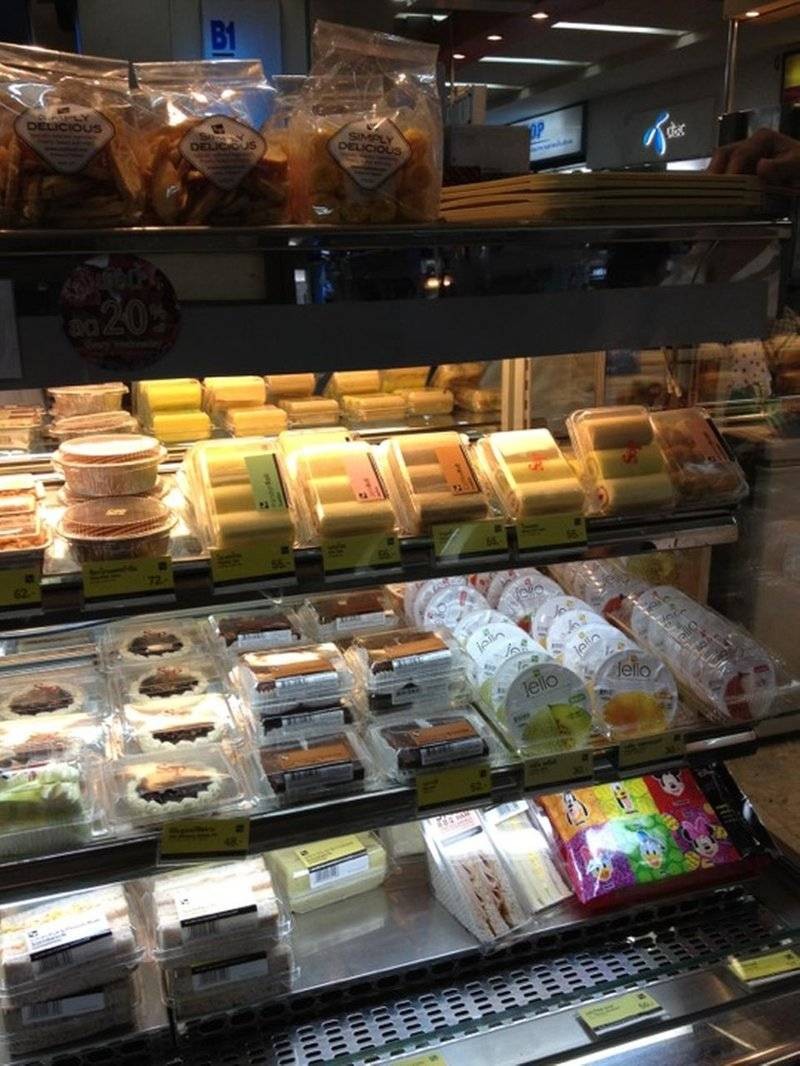 รีวิว S&P Restaurant & Bakery กาดสวนแก้ว - เอแคลร์ของเอสแอนด์พีอร่อยเว่อร์