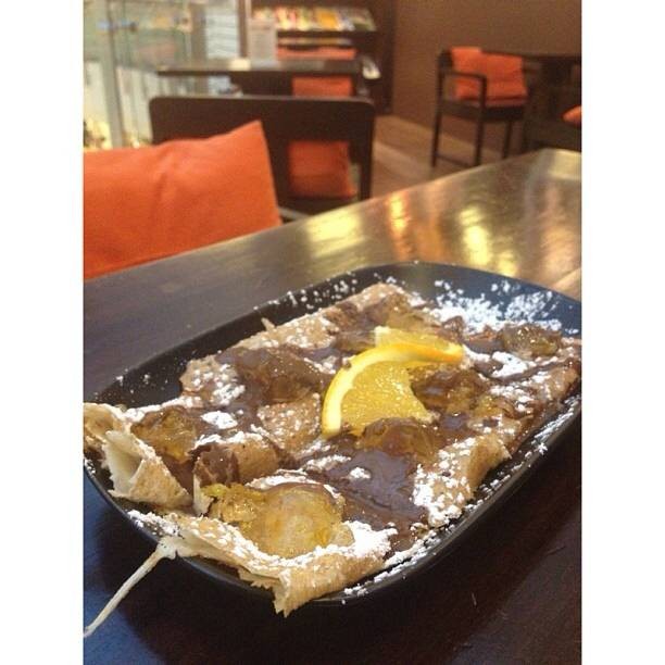 รีวิว Crepes & Co. Corner เซนทรัล เวิลด์ - crepe ส้ม อร่อยมากๆ ต้องกินทันที