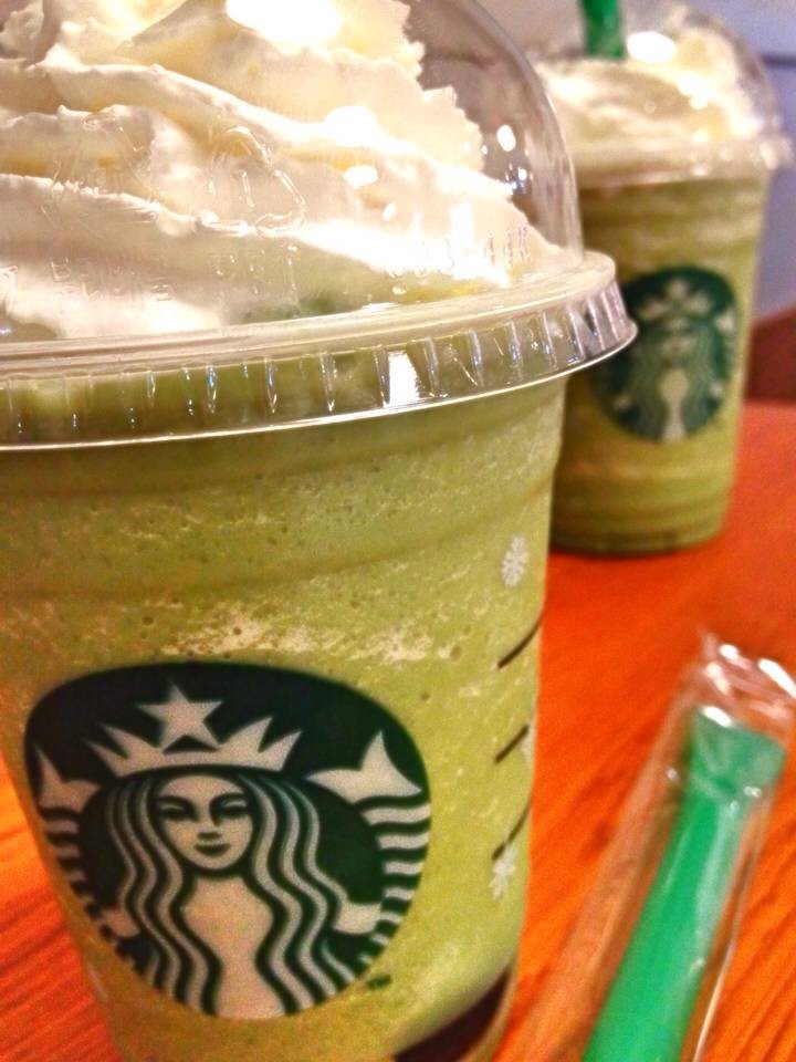 รีวิว Starbucks Sermthai Complex - ชาเขียวว