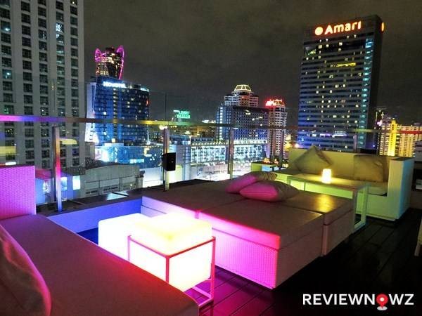รีวิว WALK Rooftop Bar Centara Watergate Pavillion Hotel Bangkok ...
