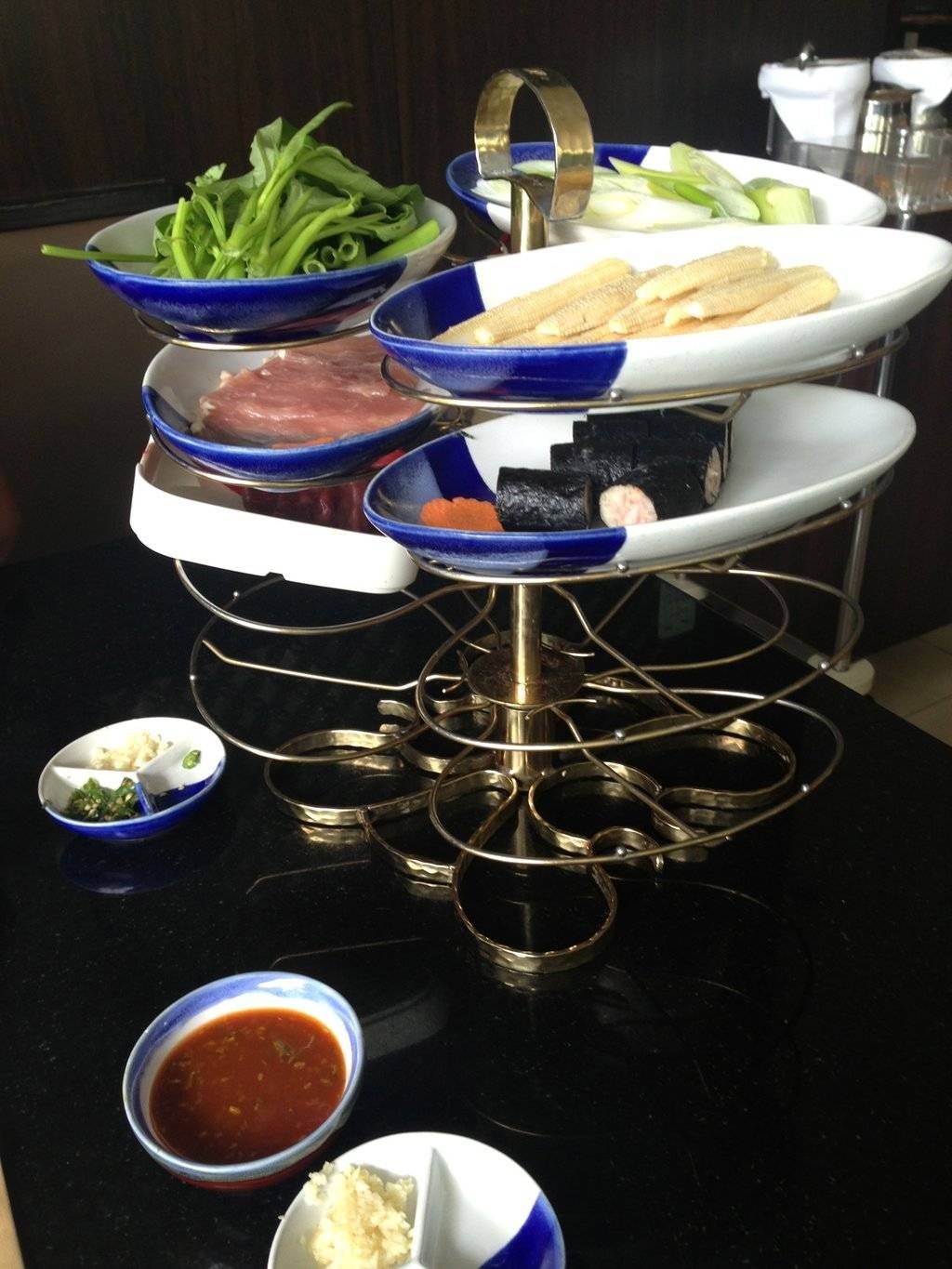 รีวิว MK Gold Restaurants เอกมัย - คิดอะไรไม่ออกก็กินเอ็มเคคะ สโลแกนใ ...