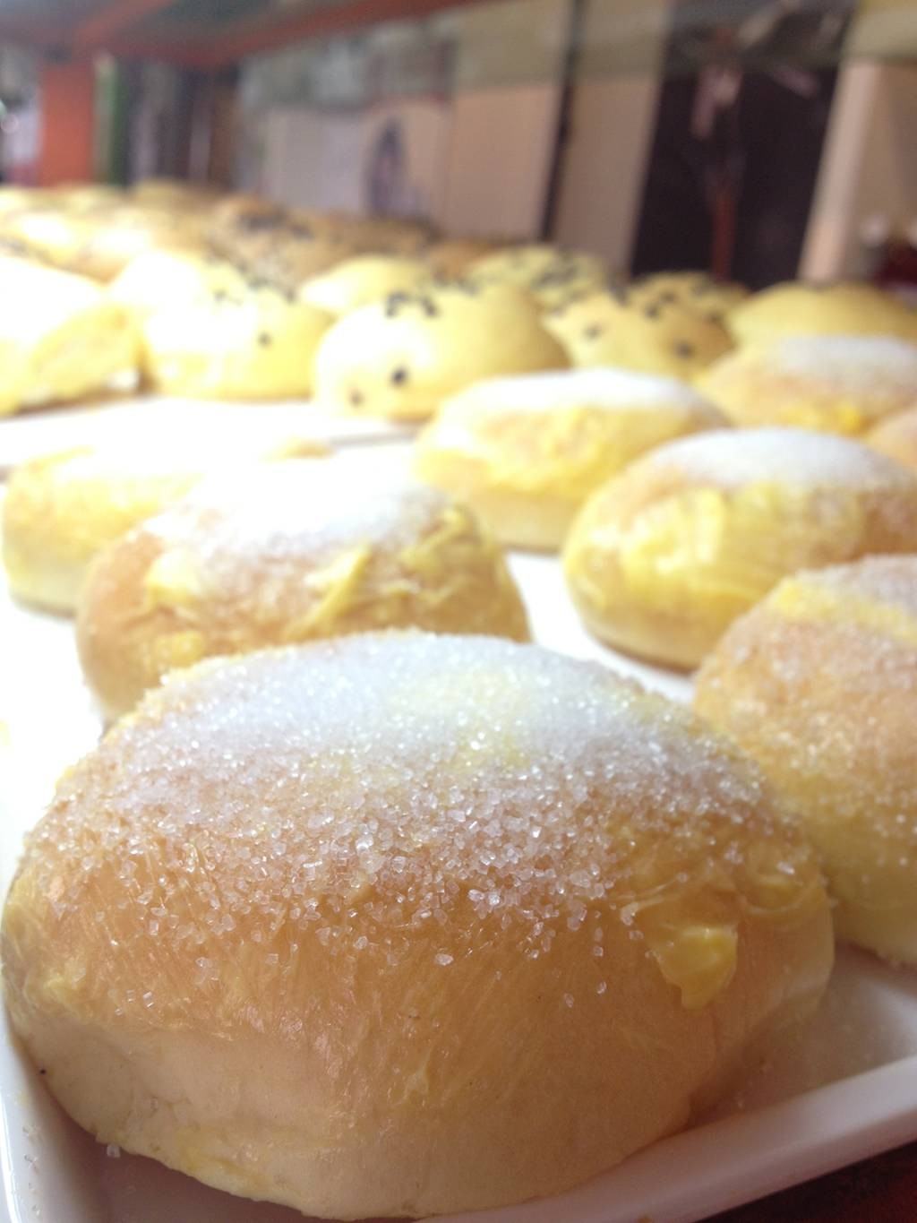 รีวิว Mr.Bun สถานีรถไฟหัวลำโพง - กลิ่นขนมอบเสร็จใหม่ ชั่งหอมยัวใจ - Wongnai