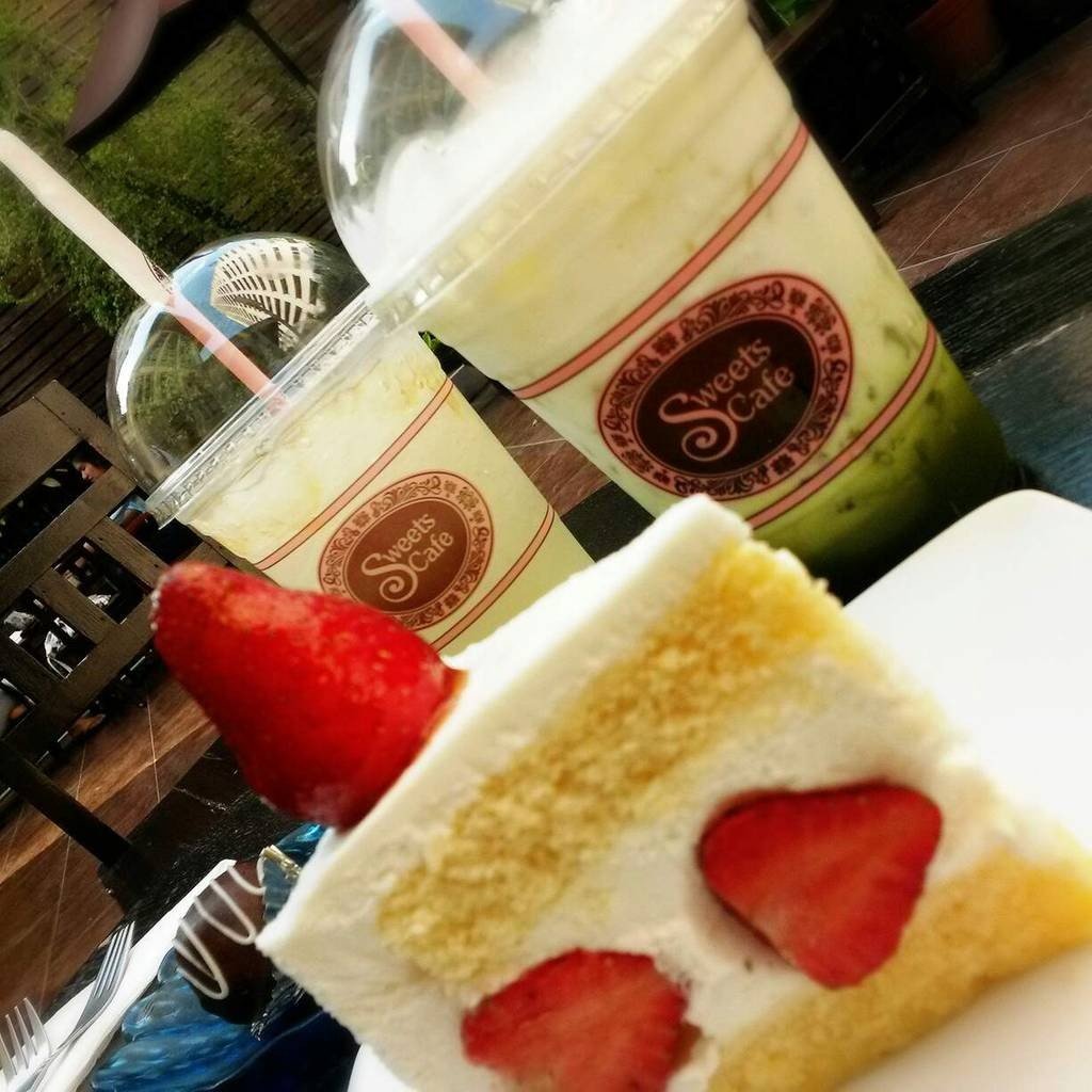 รีวิว Sweet Cafe - café เล็กๆ แต่มีสไตล์ใน ซ.อารีย์ 1