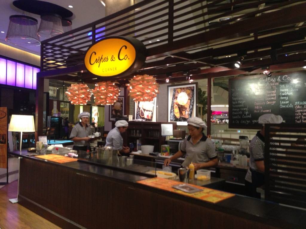 รีวิว Crepes & Co. Corner เซนทรัล เวิลด์ - เครปบางกรอบราคาไม่แพง