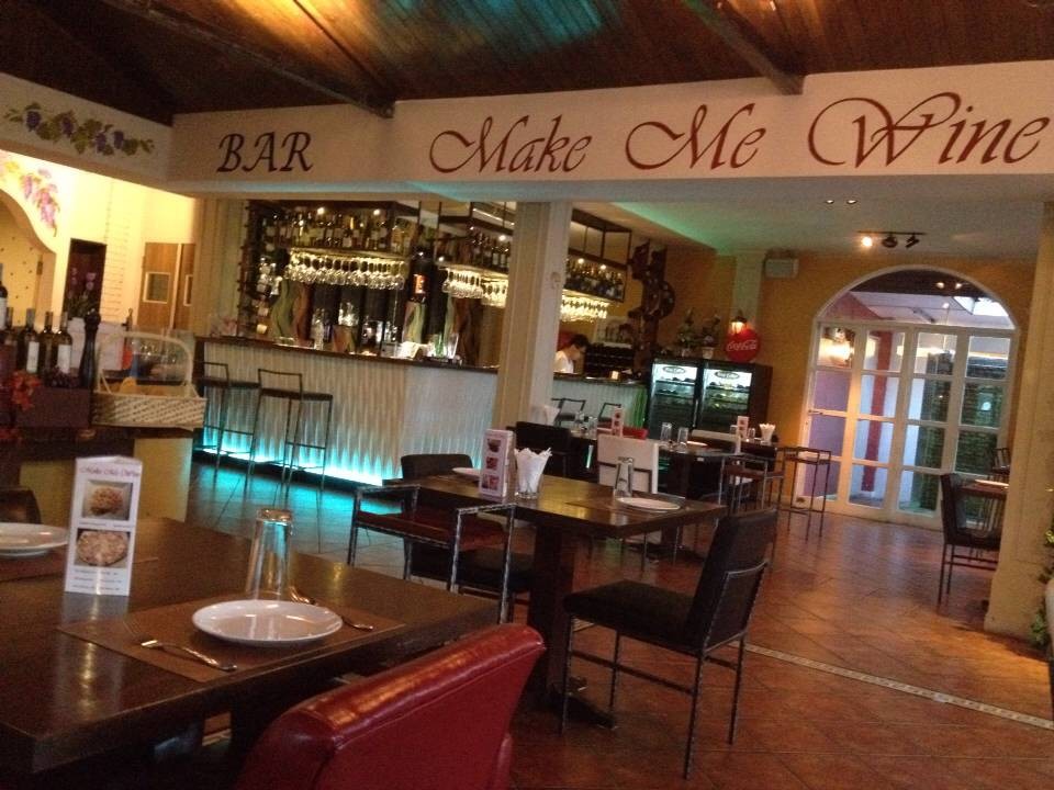 รีวิว MAKE ME WINE เมคมีไวน์ ลำลูกกา คลอง 4 - เมนูหลากหลาย ไทย จีน ฝรั่ง