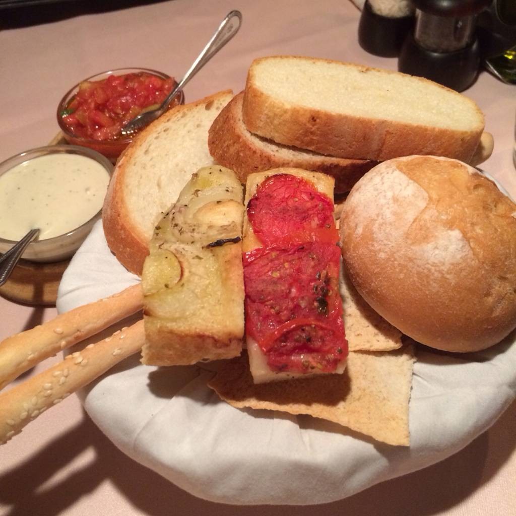 รีวิว L'Opera Italian Restaurant - ร้านดังเก่าแก่ อาหารเยี่ยม บริการยอด ...