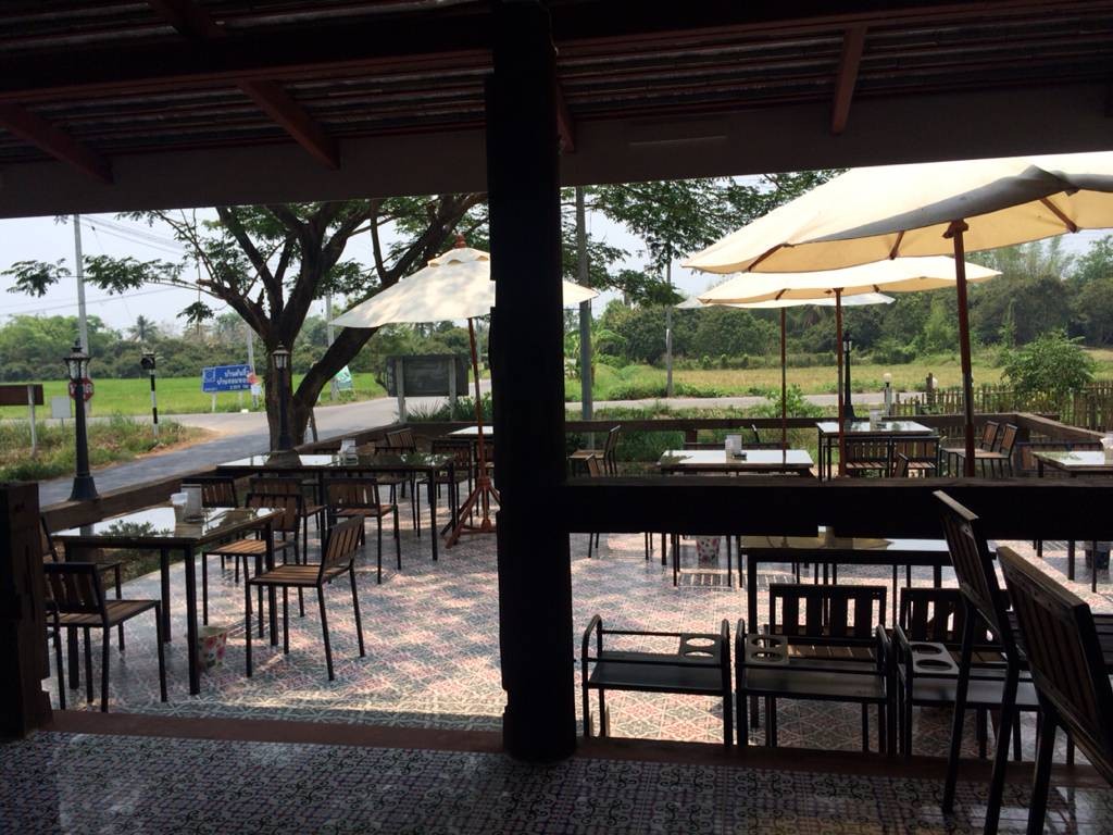 รีวิว Cafe'yuva - ร้านบรรยากาศดี แต่ร้อนไปหน่อย อาหารค่อนข้างแพง