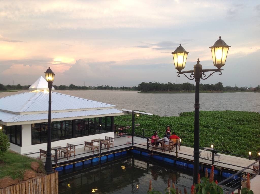 รูป Lakeside Coffee & Cuisine