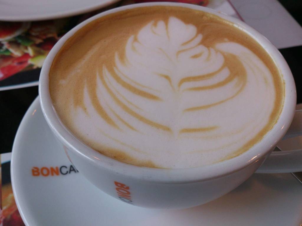 ร้าน Craze Cafe ⠀⠀⠀⠀Showroom Bom cafe | รีวิวร้านอาหาร