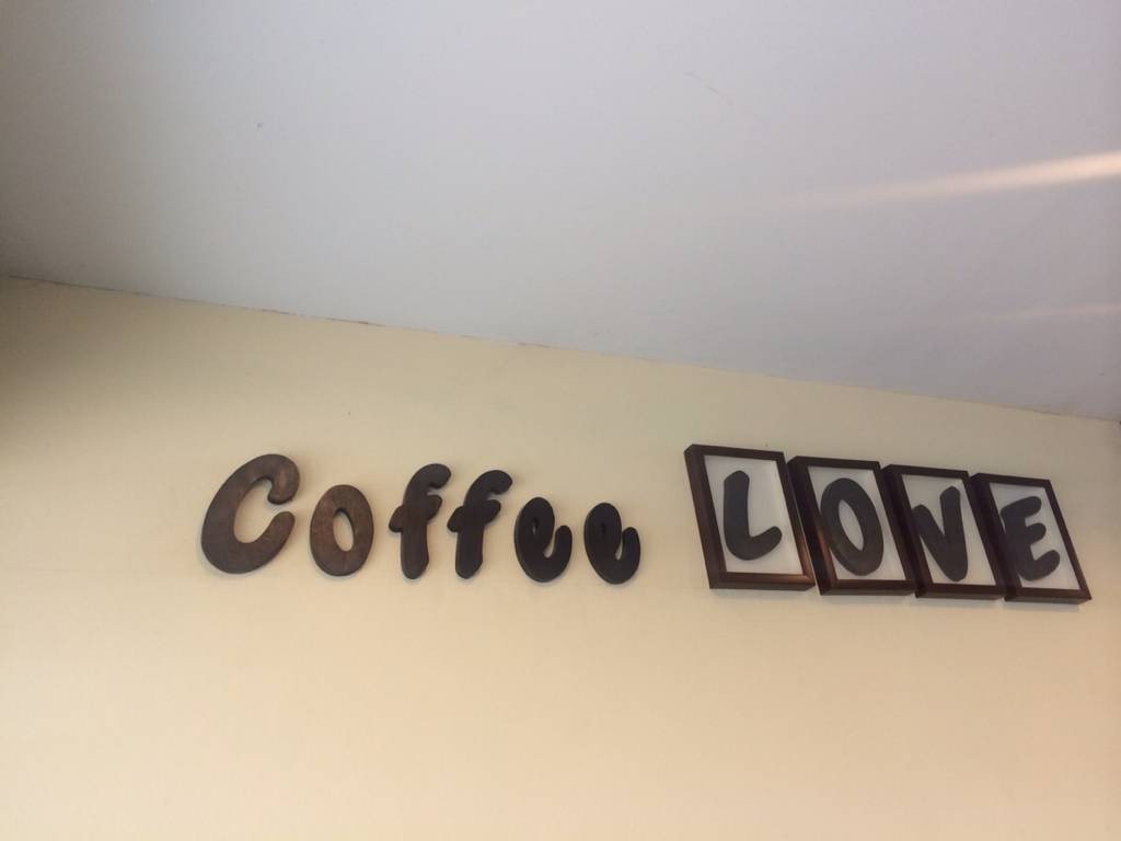 รีวิว Coffee love - พออาศัยได้ตอนที่นั่งรอ