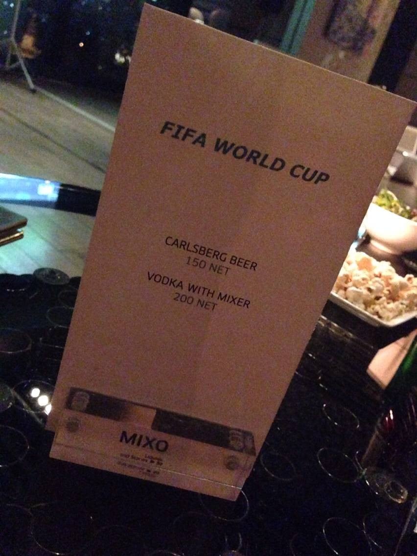 รีวิว Mixo Bar - มานั่งดูบอลเพลินๆ..กับเพื่อน@Mixo Bar Sofitel So Bangkok