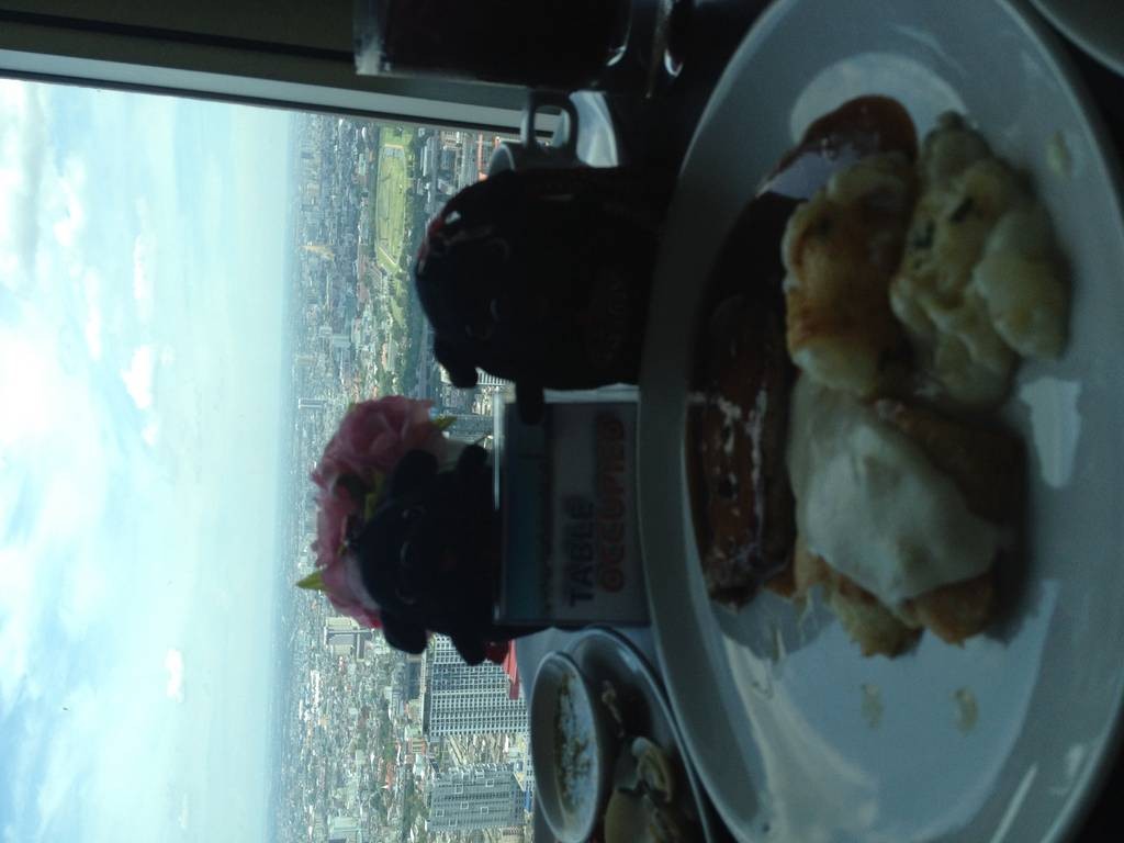 รีวิว Luxury Caravan Buffet Baiyoke Sky Hotel - ใบหยกสกาย บรรยากาศดี