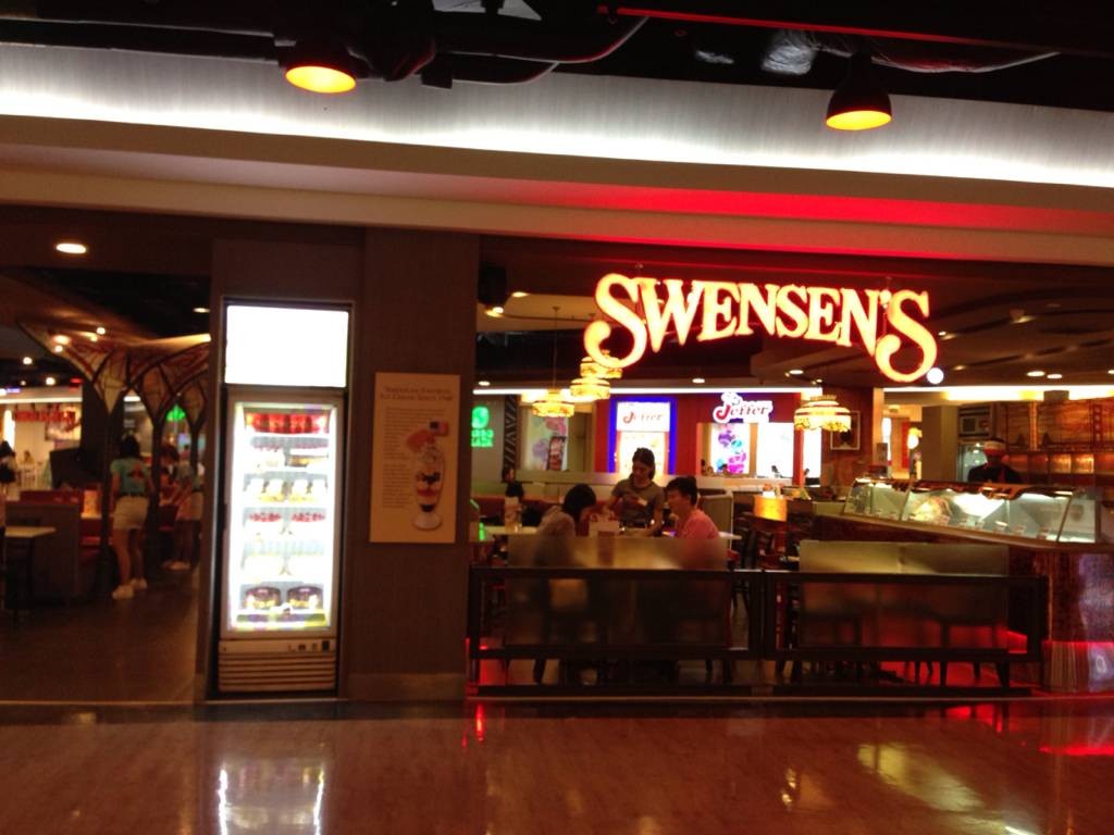 รีวิว Swensen's ยูเนี่ยนมอลล์ - อากาศร้อนๆ มานั่งทานเย็นๆได้เรยค่ะ