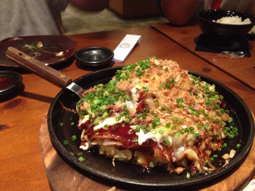 รีวิว Kacha Kacha เอเชียทีคเดอะริเวอร์ฟร้อนท์ - บรรยากาศดี ภายในร้านครึ ...