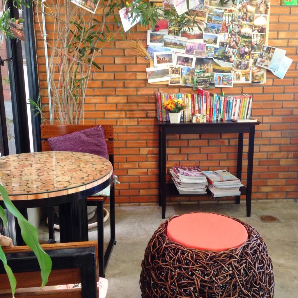 รีวิว Coffee Band - ร่มรื่นนั่งสบาย