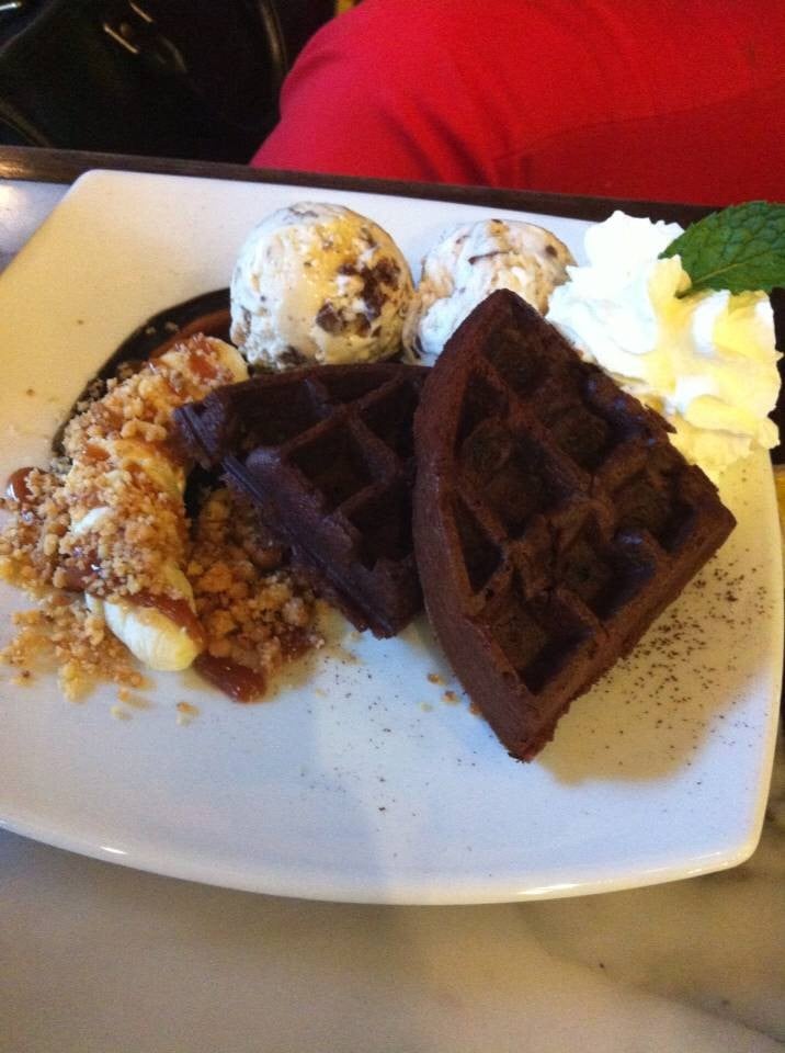 รีวิว iberry Cafe ดิ อเวนิว รัชโยธิน - พนักงานพูดจาสุภาพมาก วาฟเฟิลเฉยๆ ...