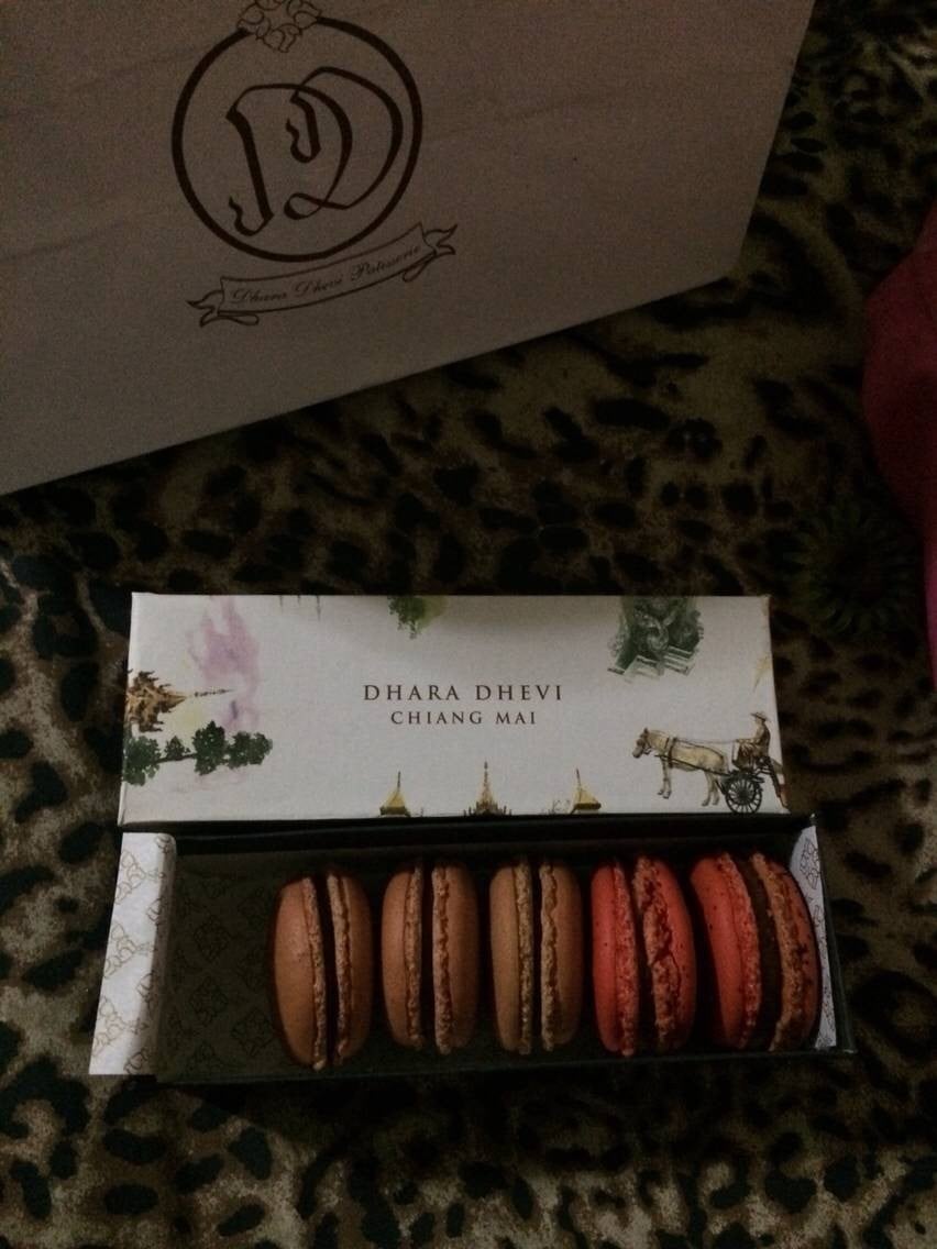 รีวิว Dhara Dhevi Macaron สยามพารากอน - จากที่ได้ทานมาแล้ว รสชาติดีทุกรสคะอยู่ที่ว่าใครจะไม่ชอบ ...