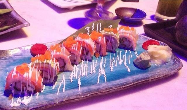 รีวิว Reef Sushi Bar & Grill - ซูชิเด็ด บรรยากาศใช้ได้ - Wongnai